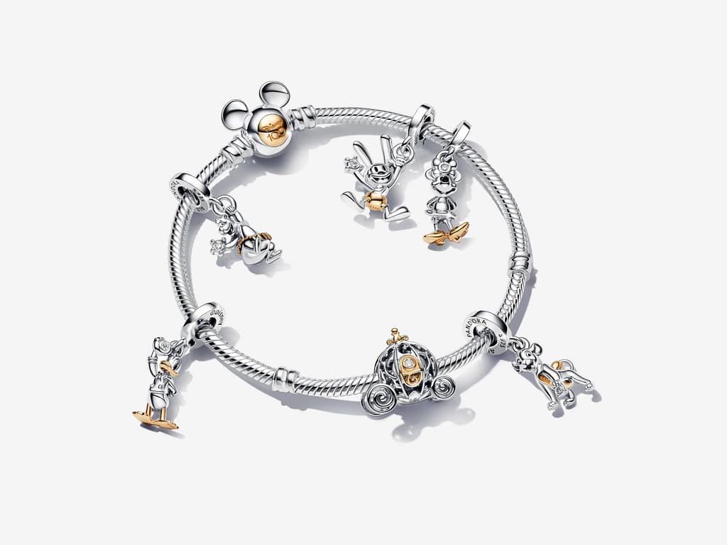 Pandora holds Pop-Up at Power Plant Mall inspired by Disney100
