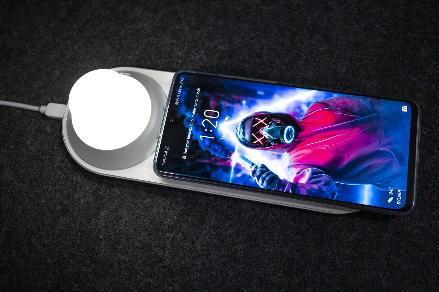 Review: 2-in-1 Yeelight Wireless Charging Nightlight